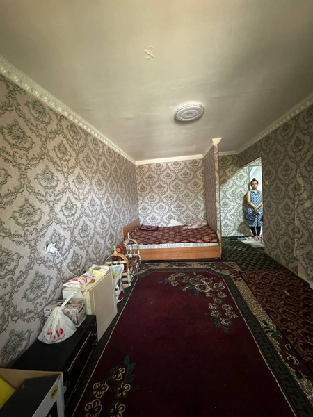 Чирчик шахри 3 микро район 1 хона 21500$