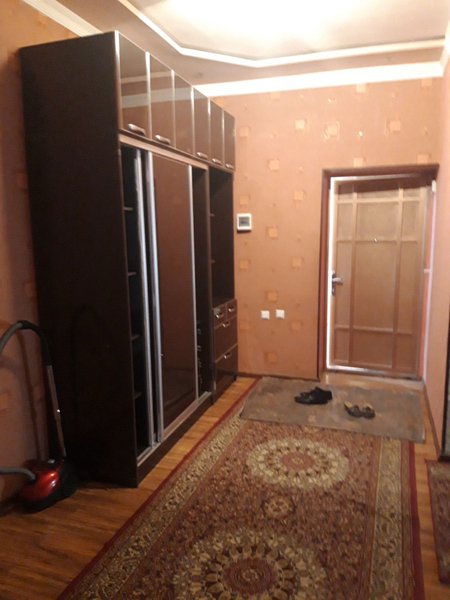Продаётся дом с мебелю