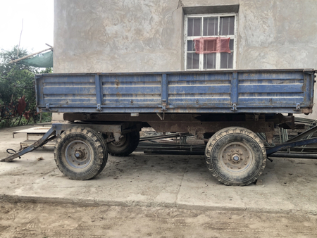 Крактор (стартер 24v) + прицеп + чизель рабочее