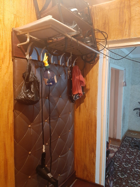 3/4/5 в кирпичном доме. Балкон 2х6. Ориентир кафе Парвоз дворец Авиаст