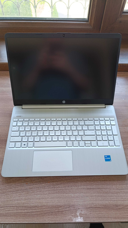HP-LAPTOP 15 Срочно продается!