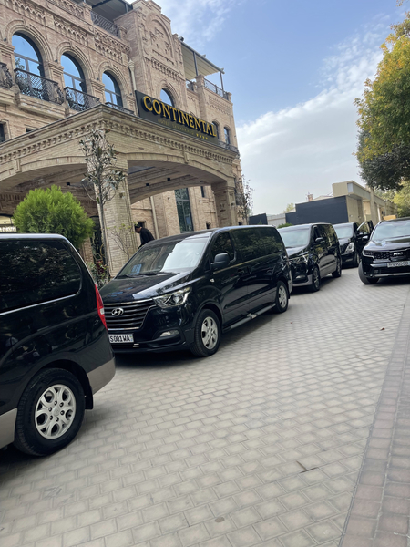 VIP Taxi hyundai grand starex