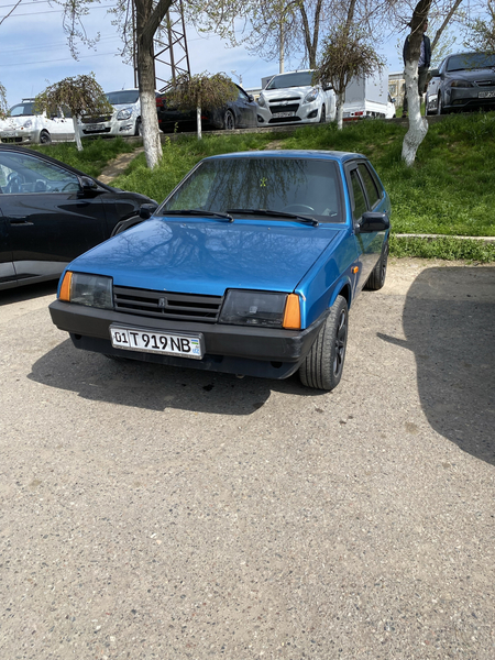 Lada 2199 sotiladi