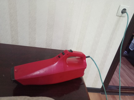 Пылесос ручной мини.