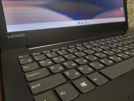 Lenovo ideapad v330 Silver+ Radeon 4/1000gb