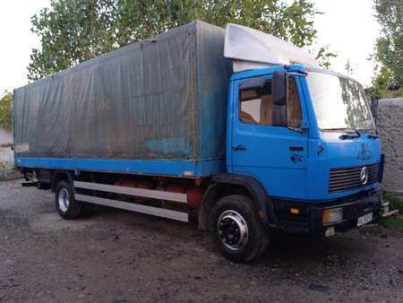 Mersedes benz 1317