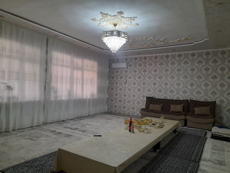 Uy sotiladi remont qilingan