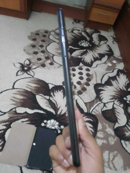 SAMSUNG TAB A planshet sotiladi. Holati ideal