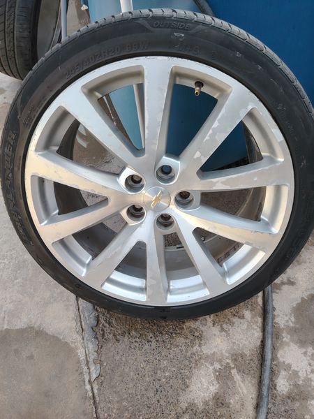 R20 245x40 malibu 1 balonlari yangi