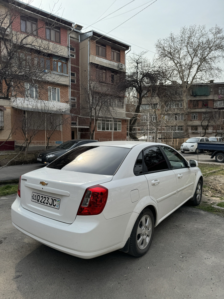 Gentra 2023 avtomat full toza gazi bor 4-pokoleniya