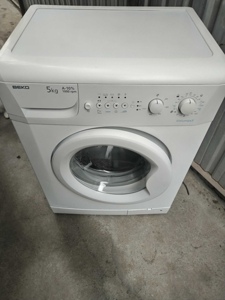 Продам Автомат Indesit 6 кг в отличном состоянии.