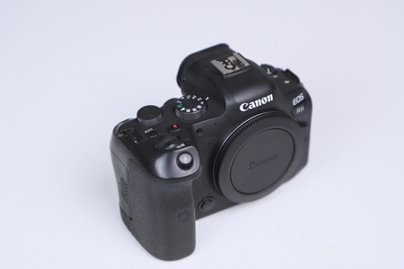 Canon R6 Sotiladi!