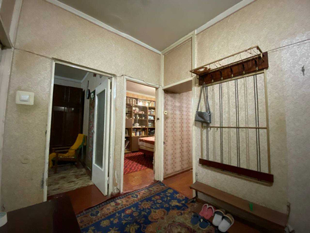 Юнусабад-11 Мегапланет 4-комнатная 2/4 80 м² средняя не торец
