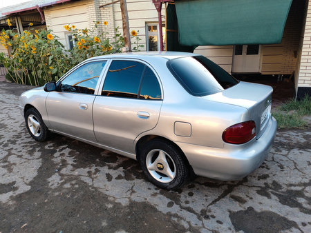 Hyundai accent LS