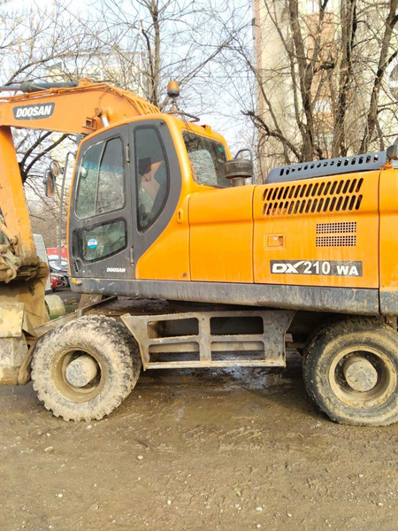 Экскаватор DOOSAN DX 210