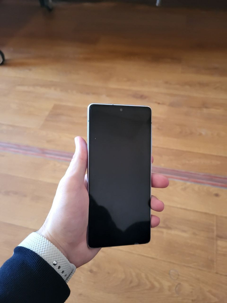 Samsung A 71 5G.