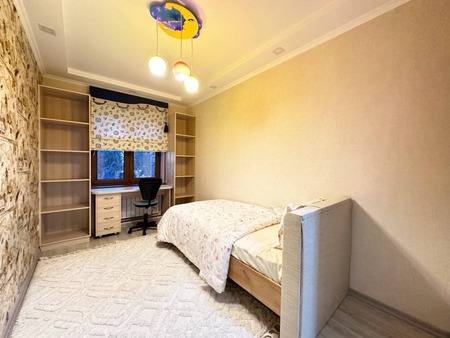 Продается квартира 4/3/4 ул,Садык Азимова