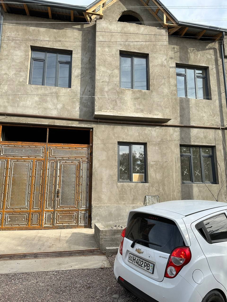 Евродом Киров олмазор махалла 2соток