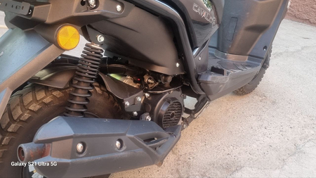Moto Skuter 150 kub benzin  sotiladi