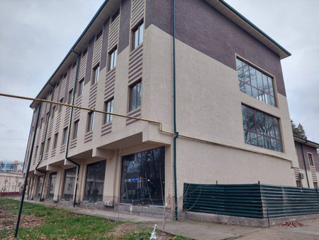 ЕВРО здание, ОФИС по ул Мукимий ( Новза метрр) 2227 м2