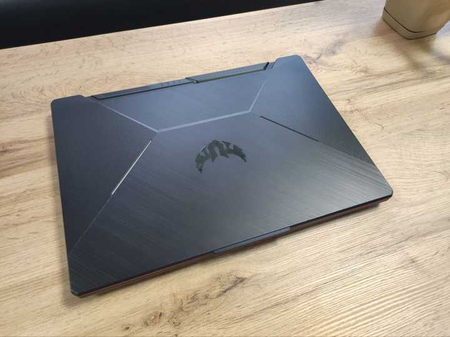 kotta oyin va programma 3dmax corel videomantaj uchun notebook