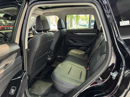 HAVAL H6 PREMIUM 2.0T  Oq ranglariyam bor Toshkentdagi avtosalondan