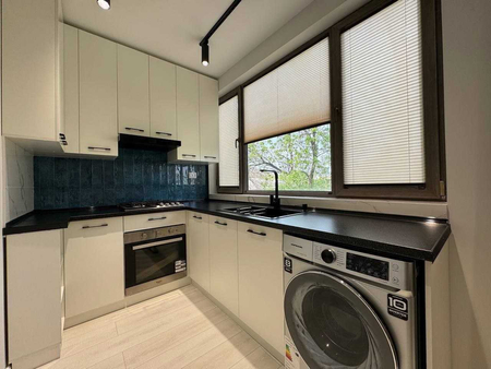Срочная продажа,Новомосковская(15 больница)3 ком. евро квартира 75кв.м