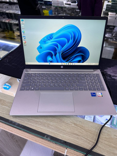 Hp intel Core i5 1335U DDR4 8GB SSD 512GB Nvme