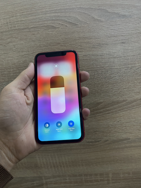 IPhone 11 64GB KH/A     .