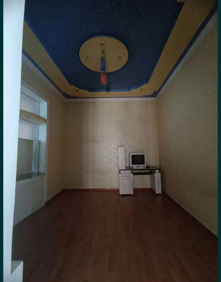 Hovli oktyabrskiy eski beeline ofisi orqasida