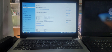 Noutbook lenovo 1 tb 4gb ozu ideal xolatda ishlashlari alo darajada