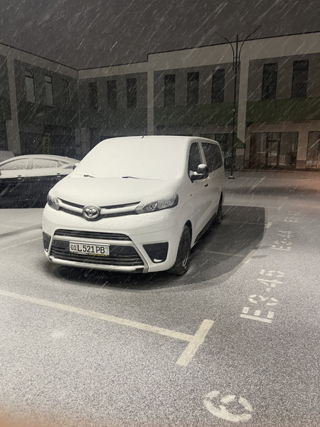 Toyota proace miniven turist