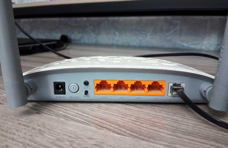 Вай-фай (wi-fi) роутер TP-LINK модель TD-W8961N