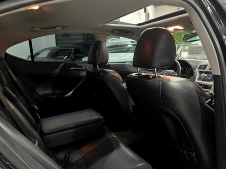 Продается Lexus IS 300