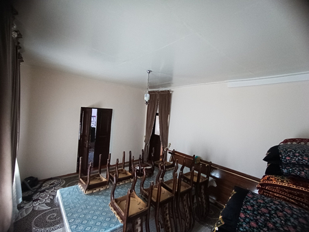Уй сотилади дом продаётся сирдарйо Шахар окибат махалласи 17 уй