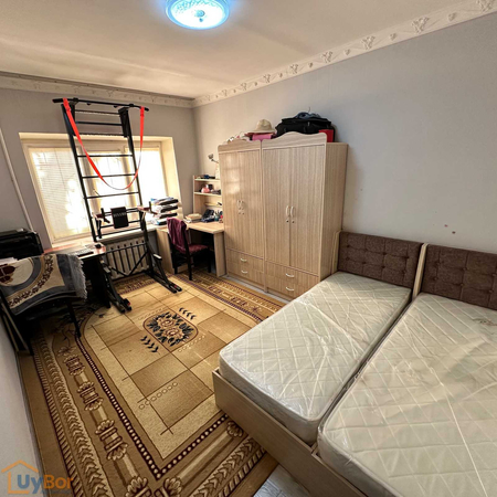 Mirzo Ulugbekda kvartira sotiladi 0404