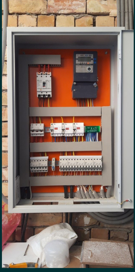 Elektrik xizmati montaj ustanovka ishi sifatli