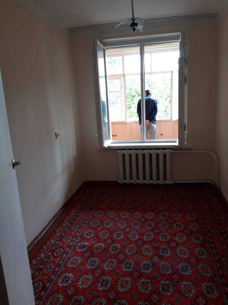 Продам 2х комнатную кирпич балкон 2х6 Ватан