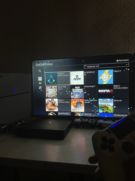 Playsation 4 slim 1 tb ideal 32tali telvizori bilan
