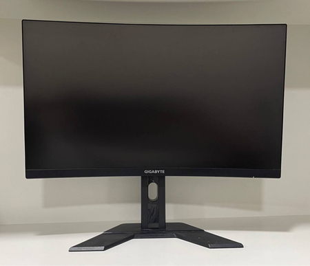 Gigabyte 27’’ VA 165Hz yengide sastyana 5ta bor