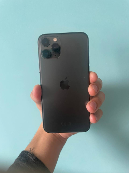 Iphone 11 pro 74 емкость срочно