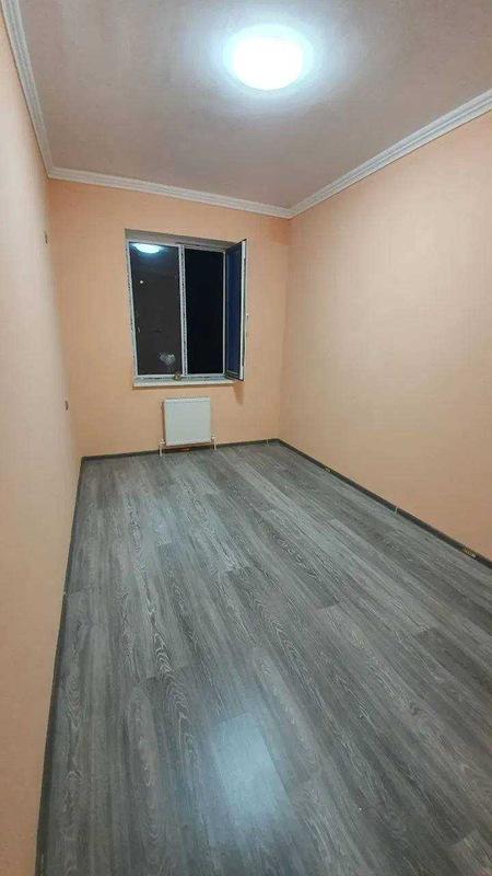 Продаётся 3х комн квартира на 4 этаже Ор-р Чевар