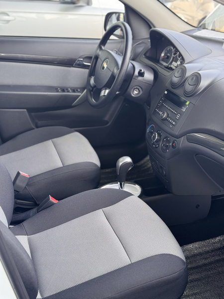 Nexia 3 avtomat 4 pozitsa 53.000 km 3ta pitnosi bor xolati tiniq