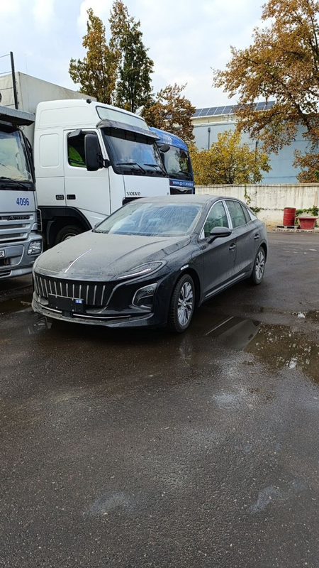 Hongqi eqm5 500km
