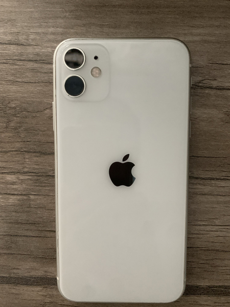 iPhone 11 sotiladi