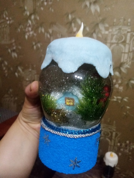 Новогодние шары,, свеча,,