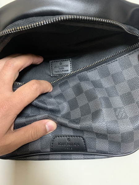 Louis Vuitton sumka  Amerikadan kegan orginal ozi 900$ olingan