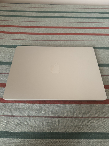 MacBook Air M2, Silver, 8/512, Full box + bonus
