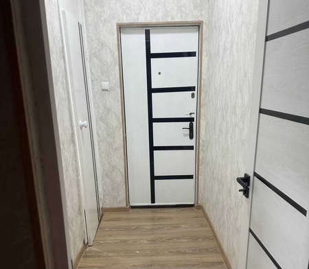 Уютная квартира с евроремонтом, 2/4/4 Юнусабад (J3897)