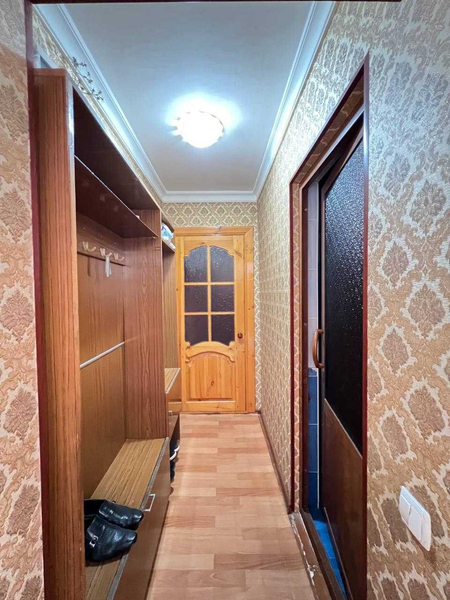 № 1645 2х комнатная квартира на 4 этаже в районе Регистан